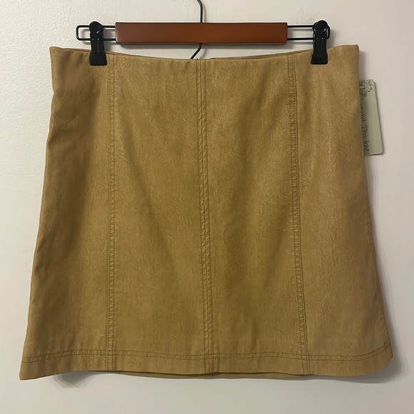 Lizard Thicket | Skirts | Lizard Thicket Aline Beige Pleather Skirt Nwt ...